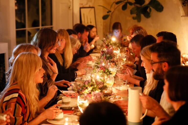 Tips for Hosting a Stress-Free Dinner Party | BannerZona.com